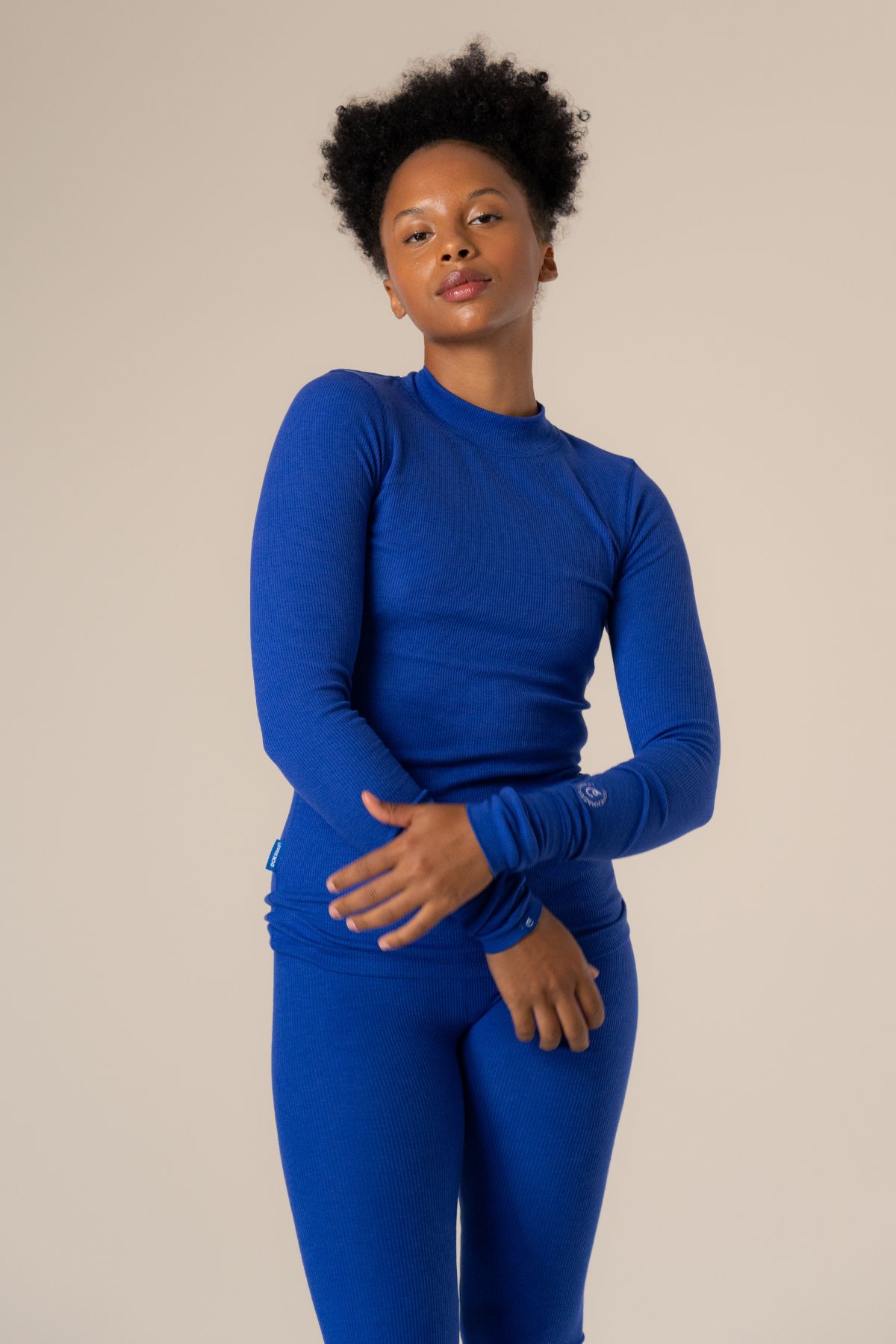 Training clothes for men and women made of seaweed fiber (OCN WEED)